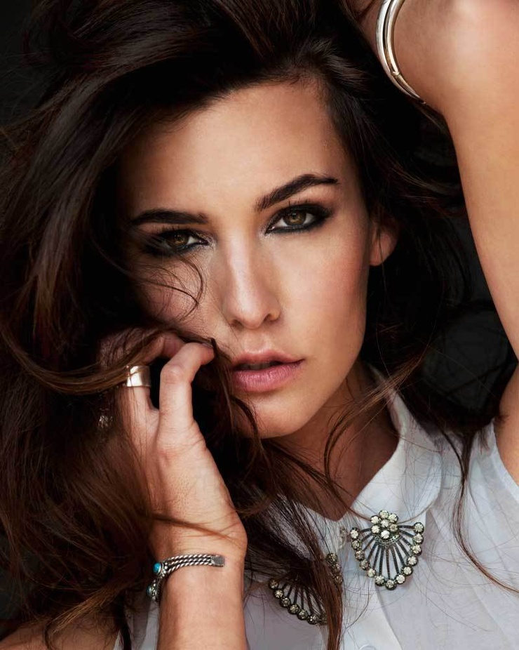 Picture of Amy Scott (Model)