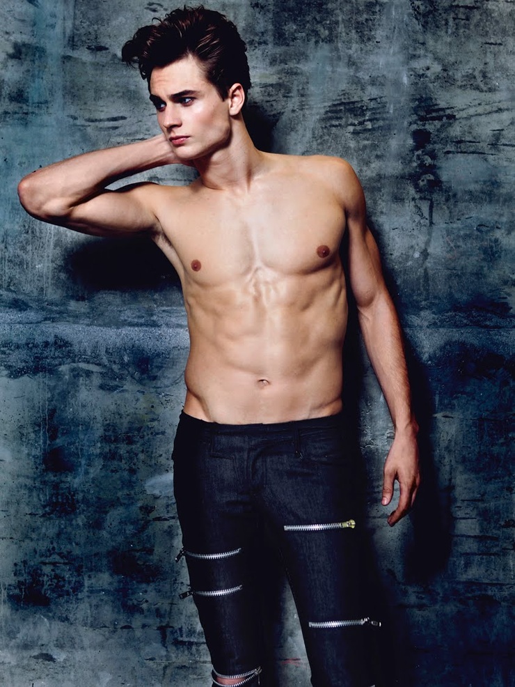 Picture of Tyler Stokes