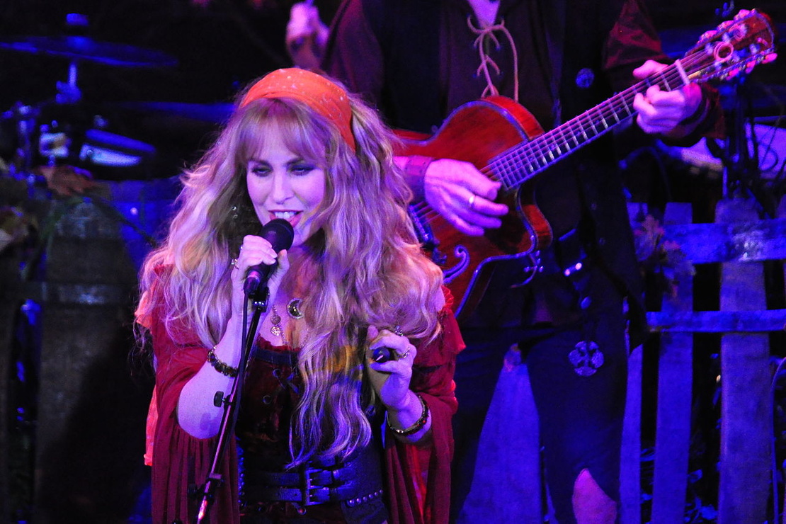 Picture of Candice Night