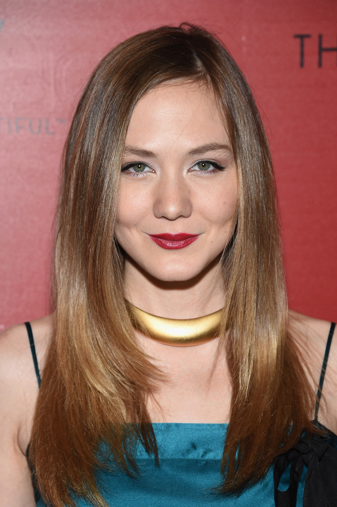 Louisa Krause picture