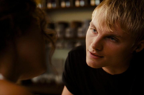 Picture of Toby Hemingway