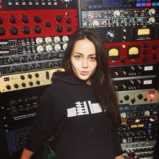 Picture of Kate Nova