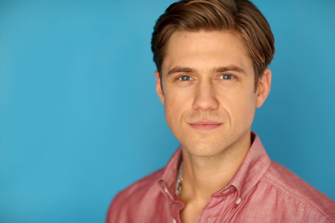Picture of Aaron Tveit