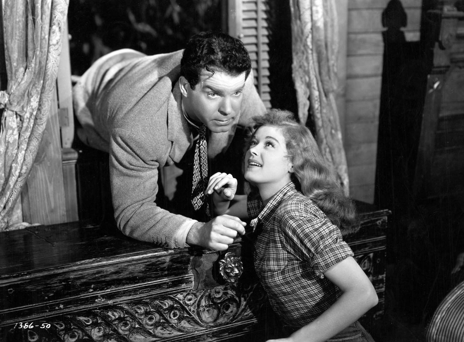 Fred MacMurray, Helen Walker