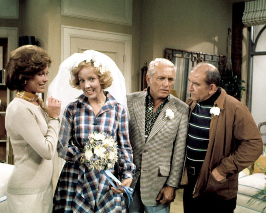 Georgia Engel picture