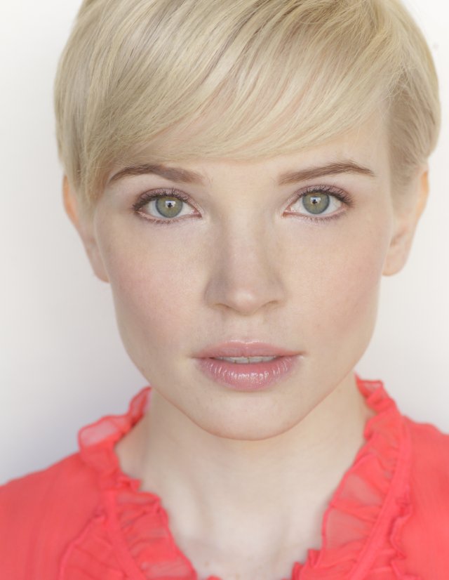 Picture of Elizabeth Olin