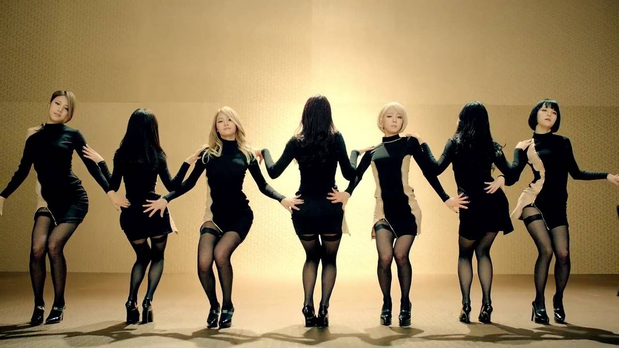 Picture of AOA (band)