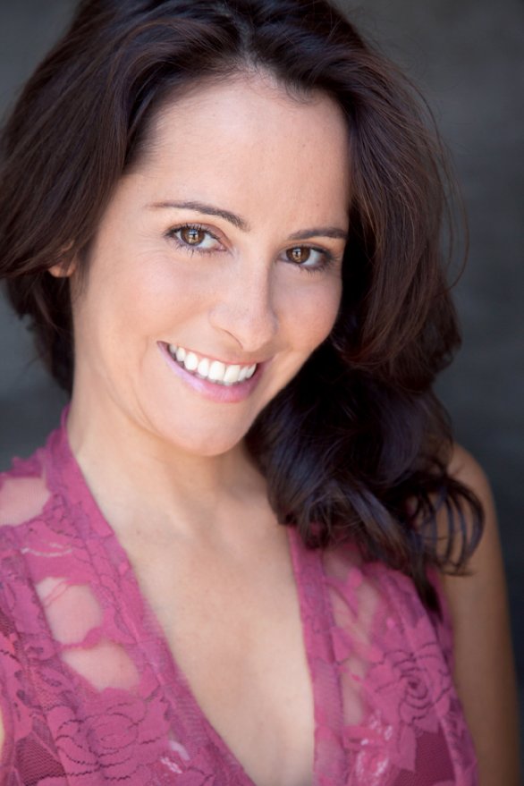 Picture of Mona Leah