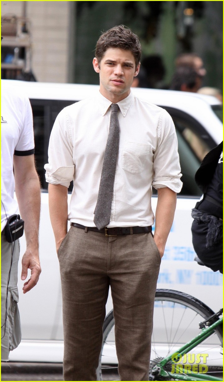 Picture of Jeremy Jordan
