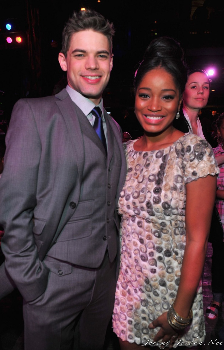 Jeremy Jordan picture