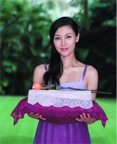 Picture of Michelle Reis