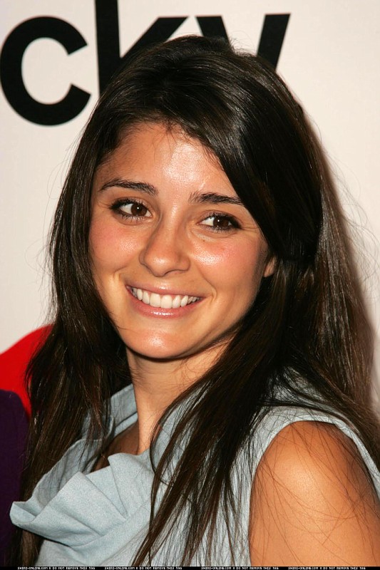 Picture of Shiri Appleby