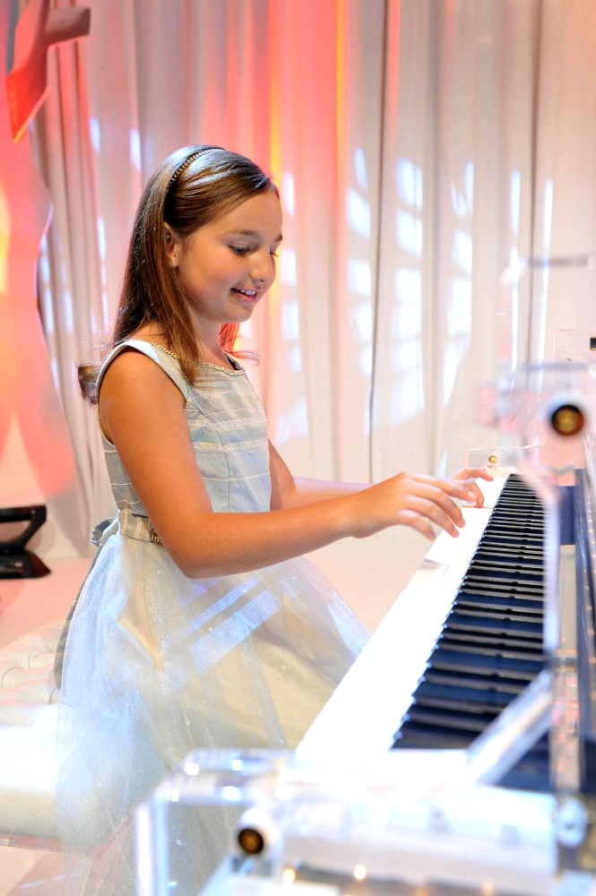 Picture of Emily Bear