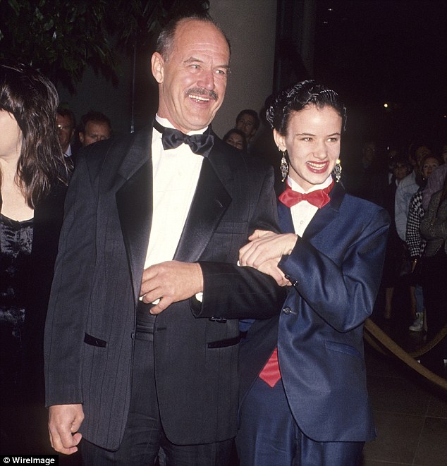 Geoffrey Lewis picture