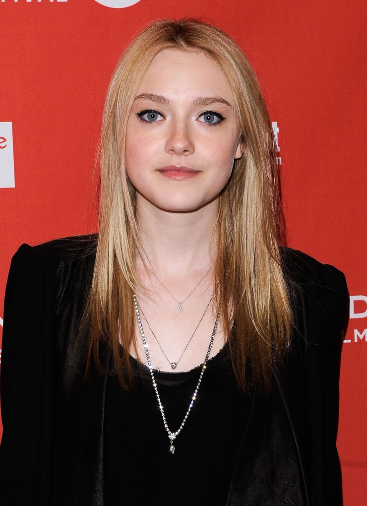Dakota Fanning picture