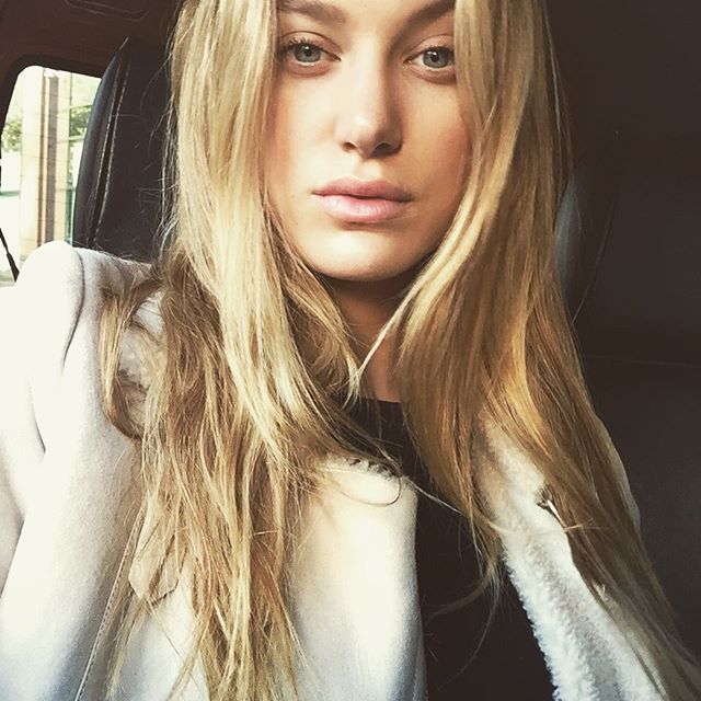 Caroline Lowe image