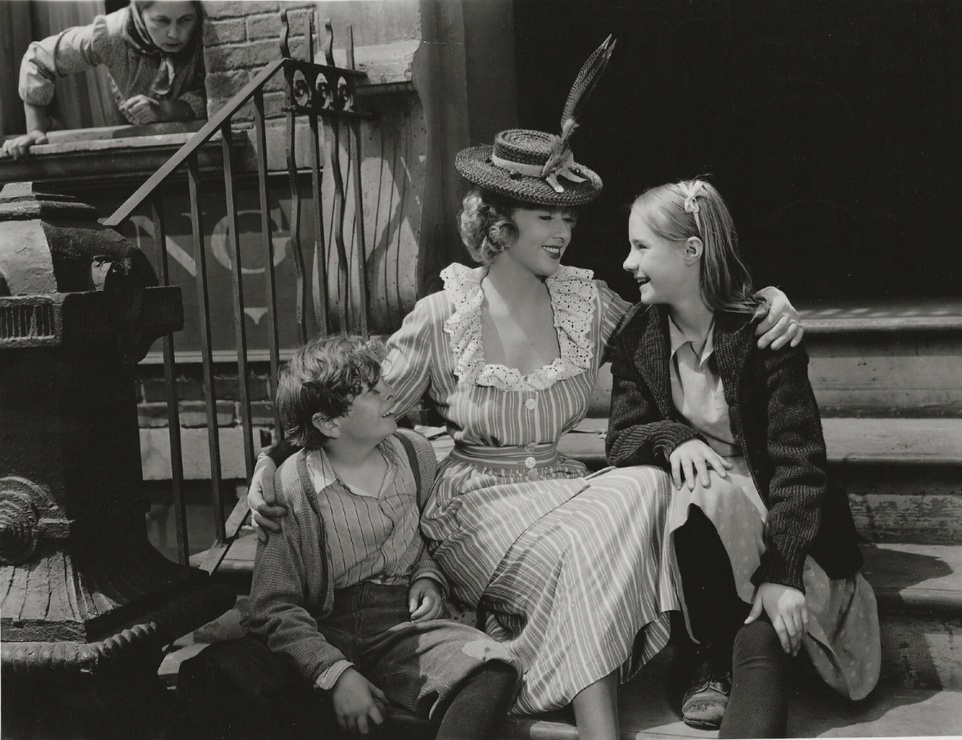 Ted Donaldson, Joan Blondell, Peggy Ann Garner