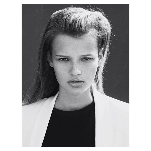 Picture of Cayley Lane King