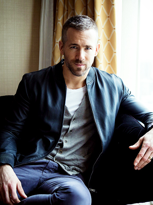 Ryan Reynolds image
