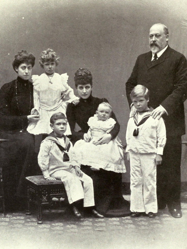 Queen Alexandra, King Edward VII and family