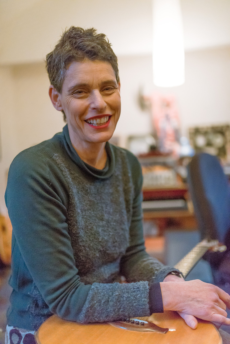 Image of Deborah Conway