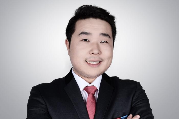 Bilguun Ariunbaatar picture