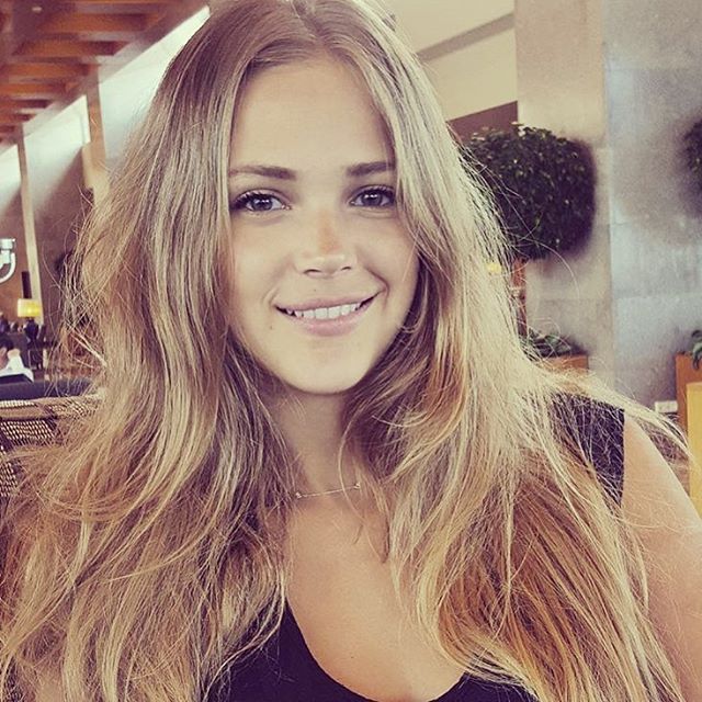 Picture of Esti Ginzburg