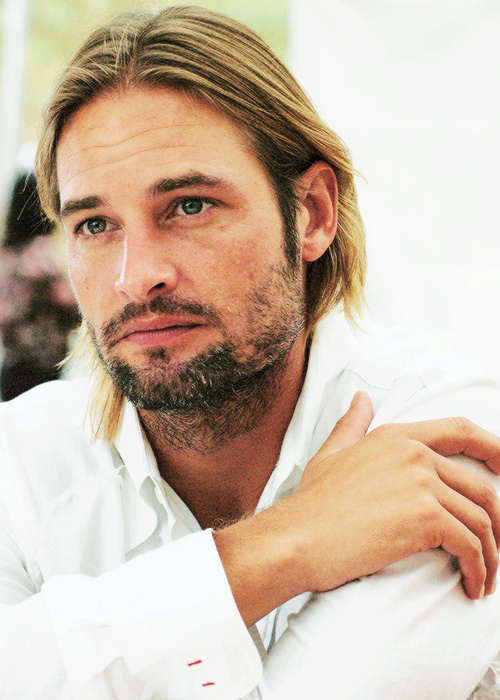 Picture of Josh Holloway