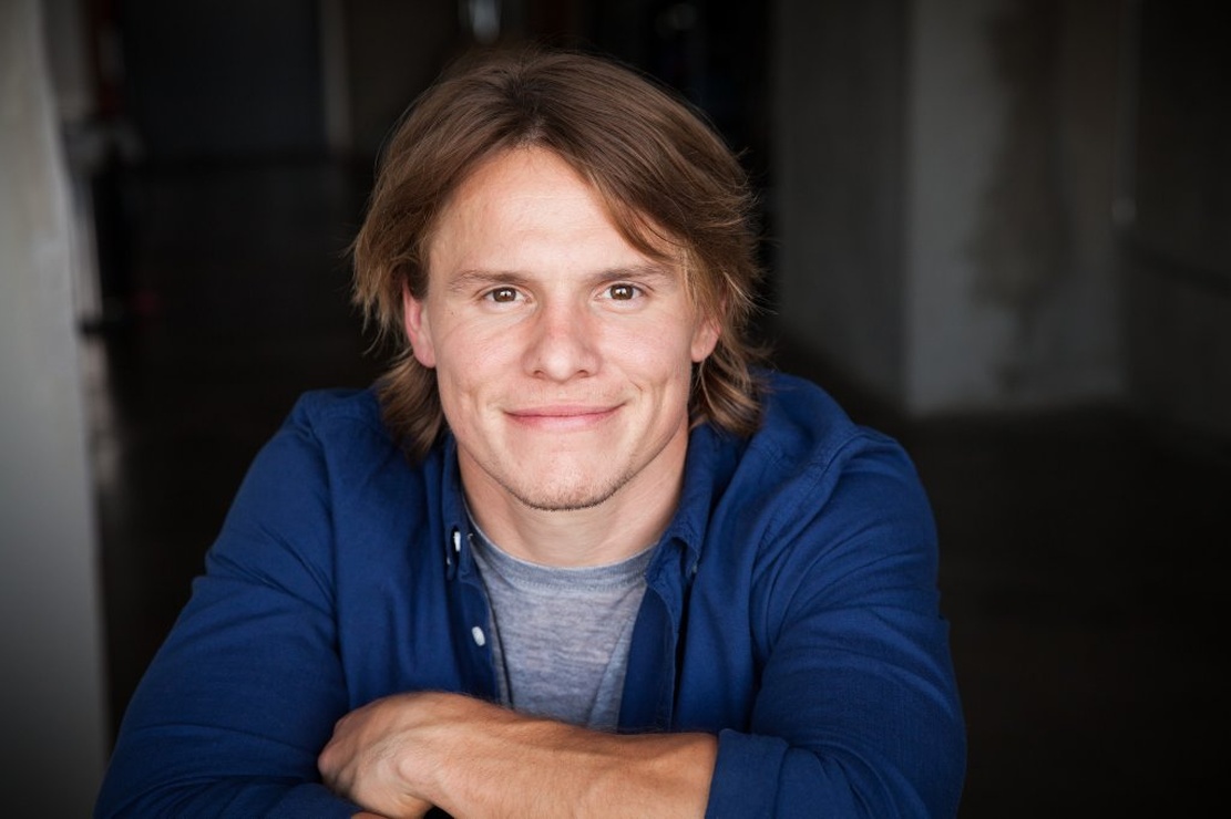 Tony Cavalero image